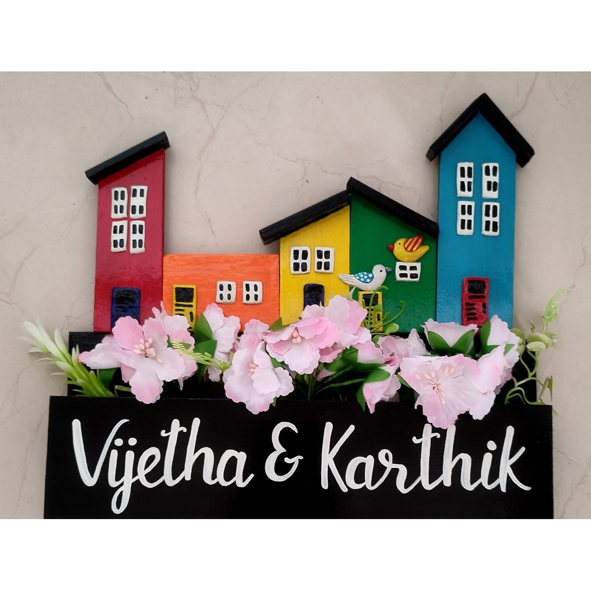 🌸 Vibrant House Cutout Nameplate with Floral Design 🌸