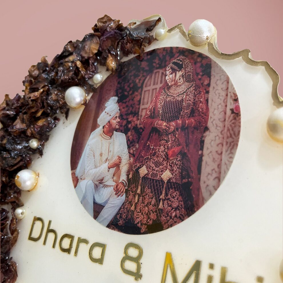 New Moon Shaped Resin Gift | Rose Anniversary Gift
