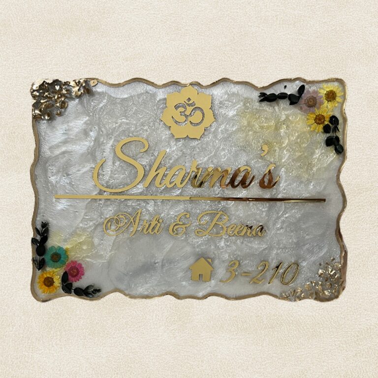 Flower Decorated Resin Nameplate | Pearl White