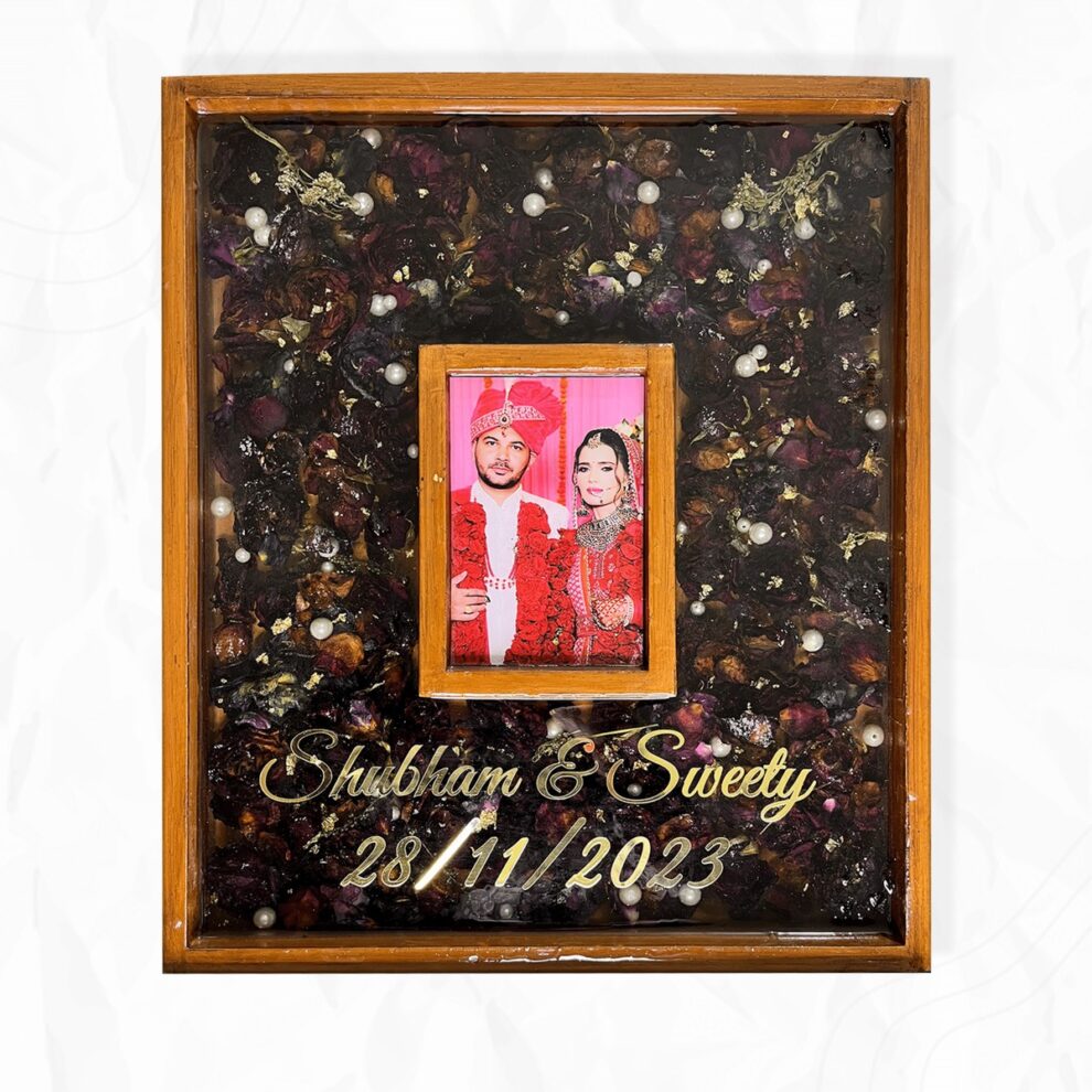 Customized Vintage Frame | Glass Frame Online | Customised